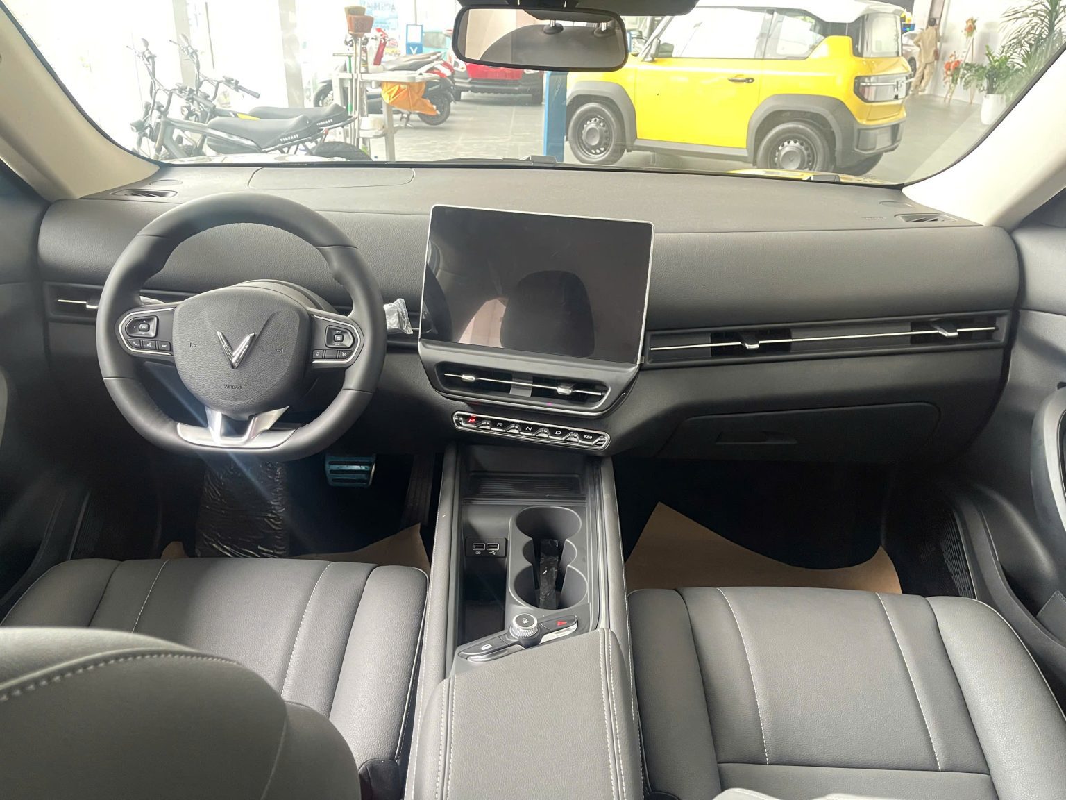 So Sánh Vinfast VF6 và Vinfast VF7: Chọn SUV Điện Nào Phù Hợp Với Bạn ...